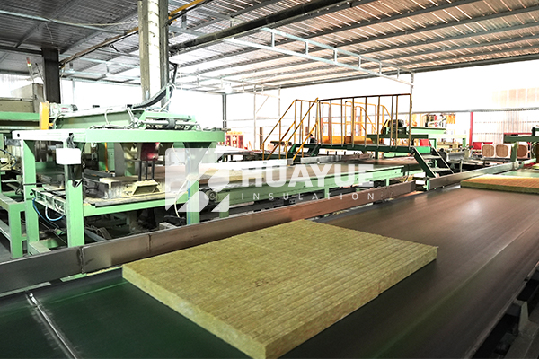 Mineral Wool Batts Guide: Disadvantages, Pros & Mice Risk